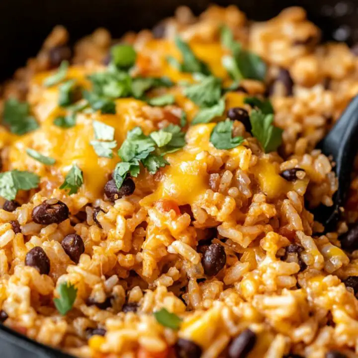 30-Minute Cheesy Taco Rice – One-Pot Family Favorite!