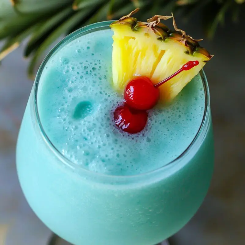 Blue Hawaiian Mocktail – Easy Tropical Paradise in 5 Minutes